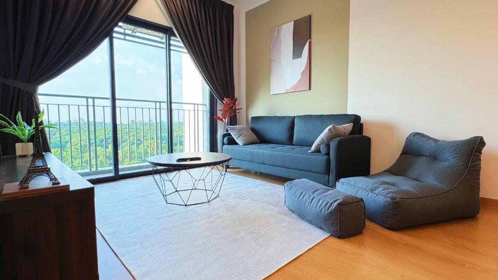 Gamuda Cove Splash Mania Forest View Fully Air-Con Suite, Bandar Gamuda ...