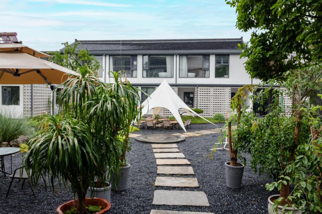 Jade Maiden Hotel, Huwu (updated prices 2025)