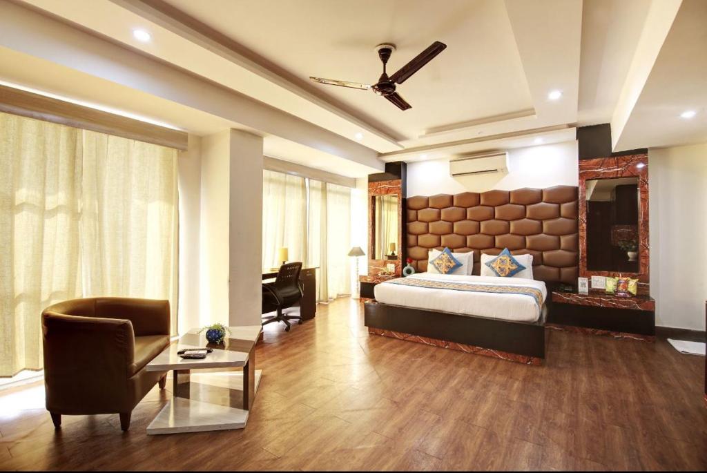 Hotel Grand Manor, Gurgaon (updated prices 2025)