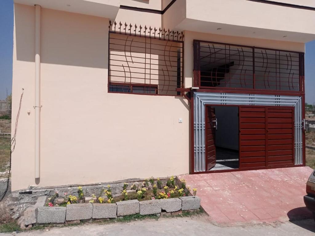 Guest House for Rent Peaceful Getaway in Madina Enclave Nilore Rs 5000 ...