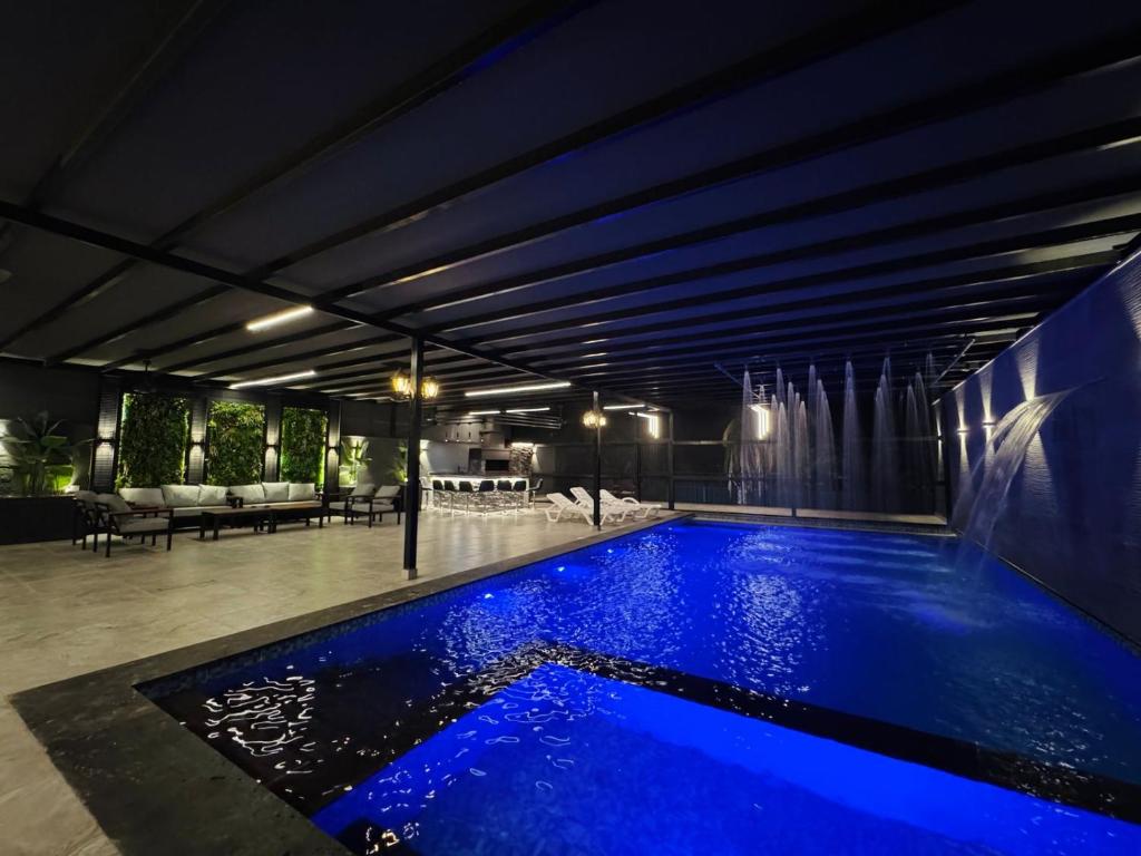 Lava Villa Hot Spring Water, Mukāwir (precios actualizados 2025)
