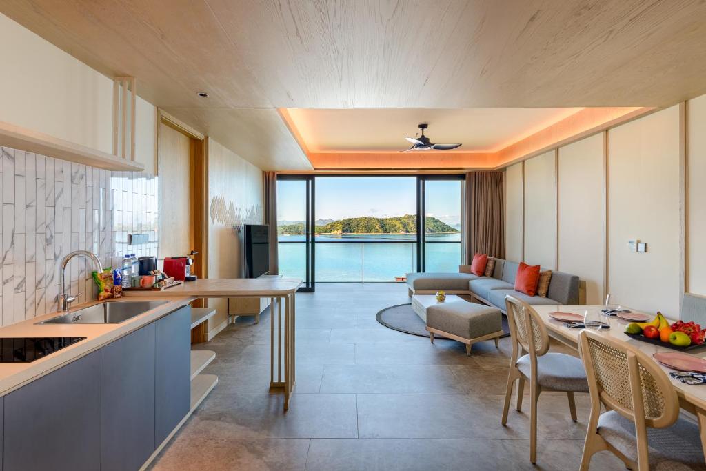 Katamaran Hotel & Resort Komodo, Labuan Bajo (updated prices 2025)