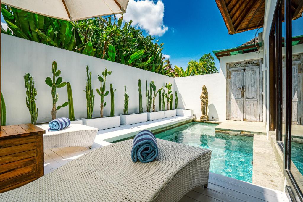 Charming 1-Bedroom-Villa Sunflower with Private Pool in Canggu -Bali ...