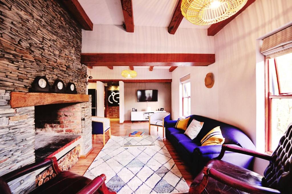 Mac's Landing, Malgas (updated prices 2025)