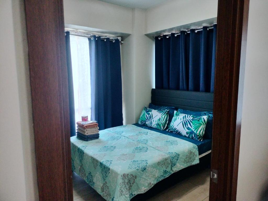 Rooms In Two Palm Tree Villas Across Terminal 3, Manila (updated prices ...