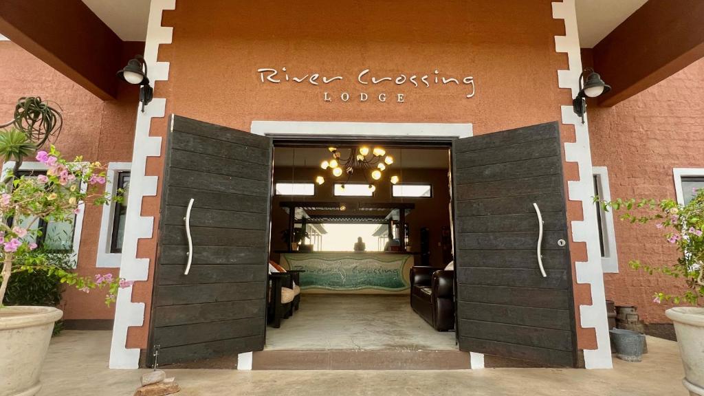 River Crossing Lodge, Windhoek (updated prices 2025)
