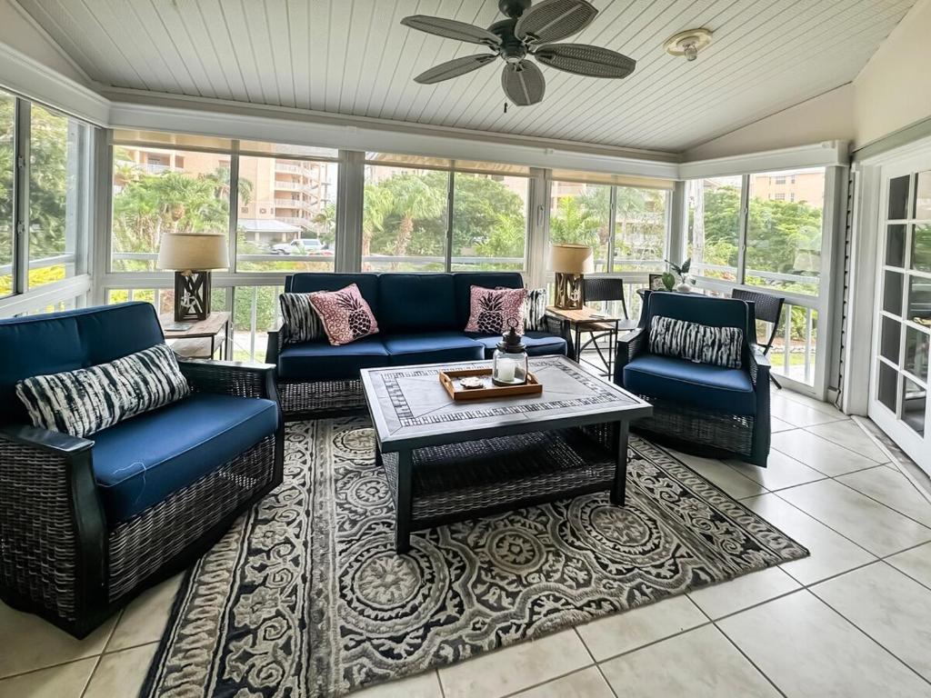 Beautiful 3BR Siesta Key Condo - Private beach access, Siesta Key ...