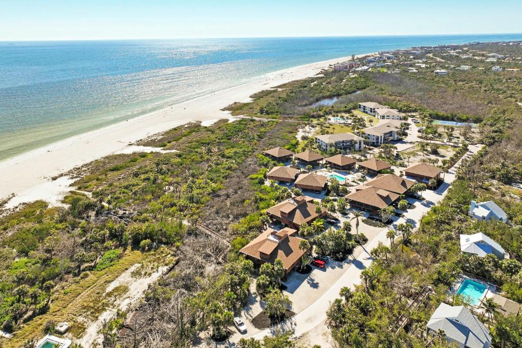 Experience gorgeous Gulf views from your private deck on Sanibel Island ...