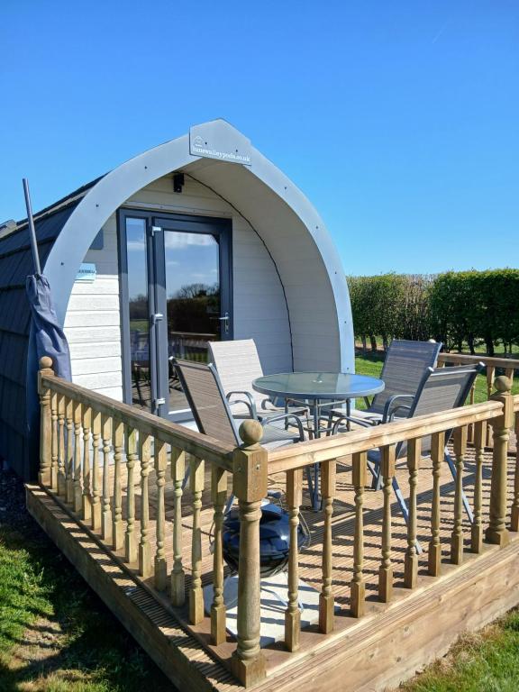 Kestrel - Pod, Northrepps (updated prices 2025)