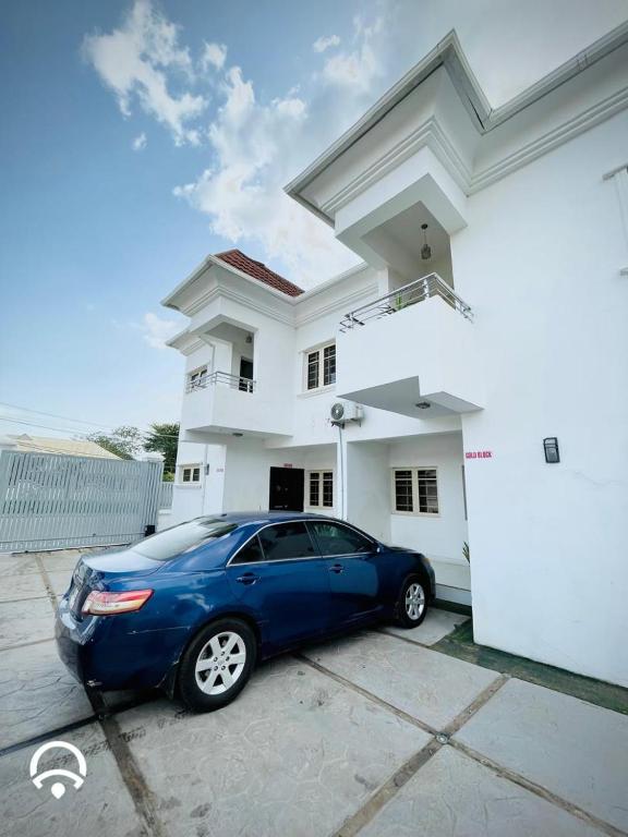 BOTS 3 Bedroom Duplex Apartment, Oko Erin (updated prices 2025)