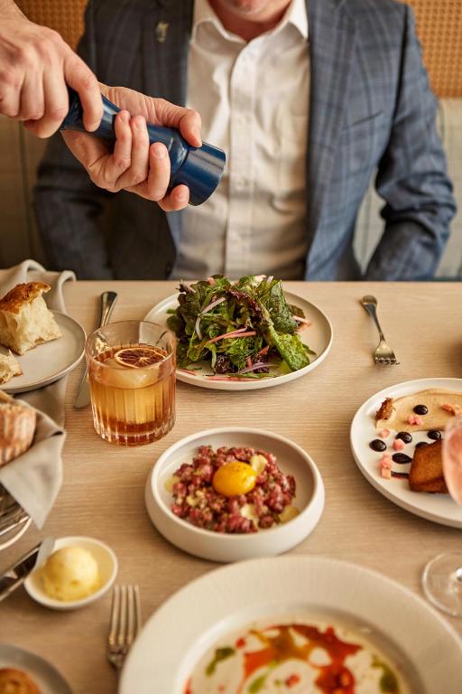 Hotel Brookmere & Arbor Spa, Saratoga Springs (updated prices 2025)