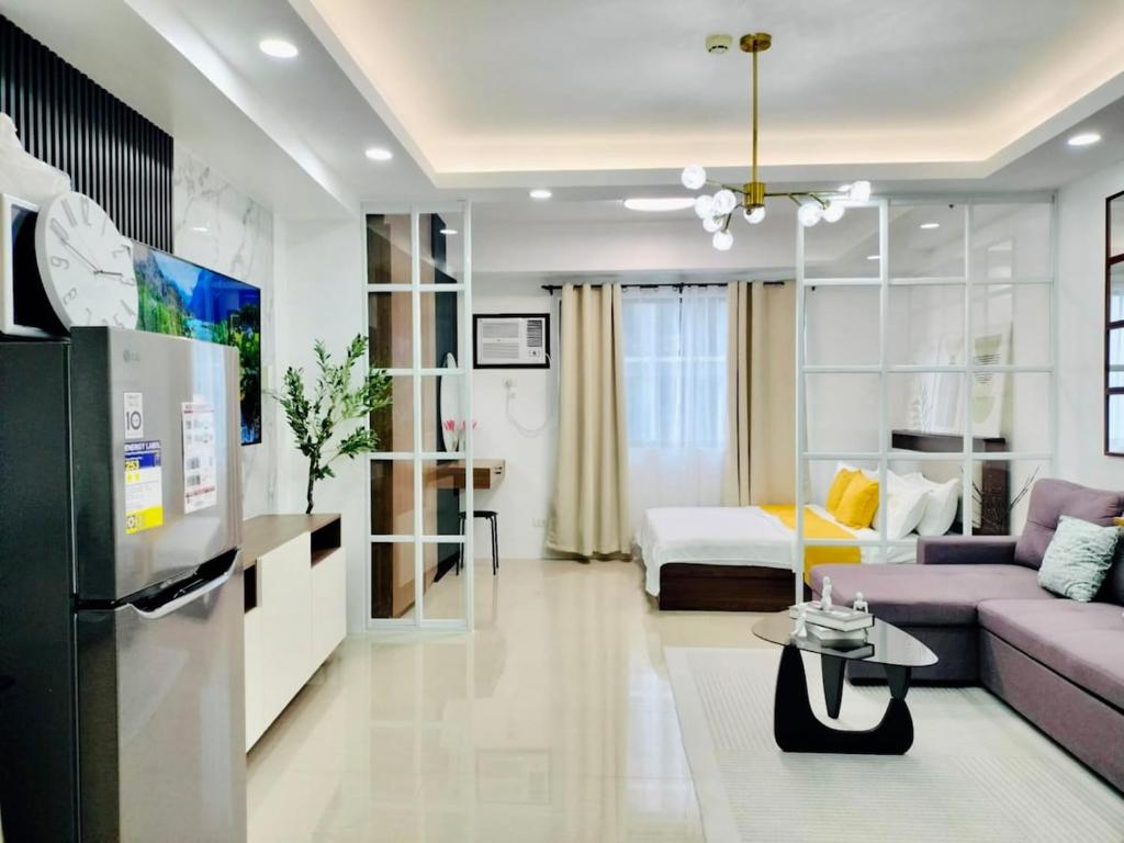 Newly opened near MOA & Airport with PS4 and karaoke, Manila की (2026 ...