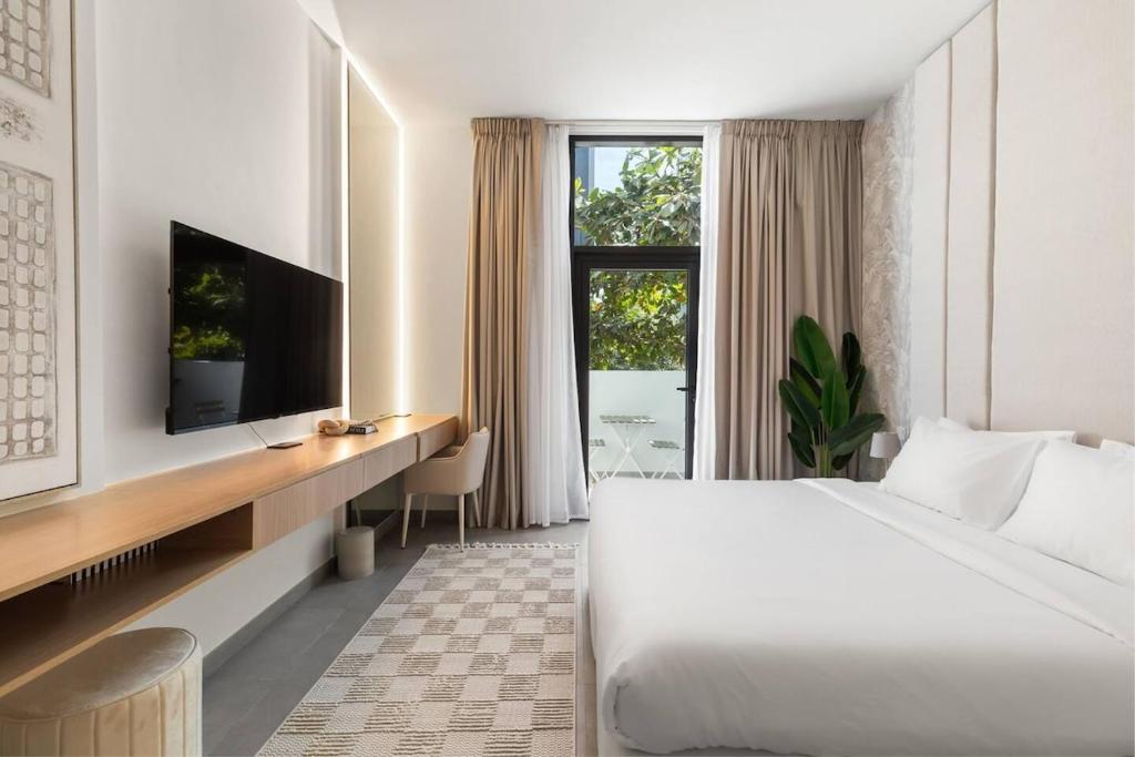 Sahab - Luxury Studio with Balcony - Garden view, Sharjah Intl (prezzi ...