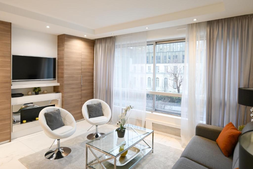 Modern & peaceful 1BD APT by Champs-Elysees with AC, Paris (updated ...