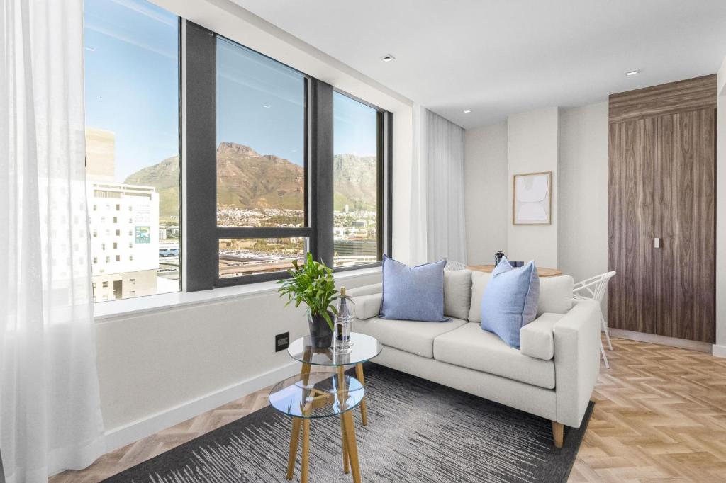 Stylish City Escape at Foreshore Place, Cape Town (updated prices 2026)