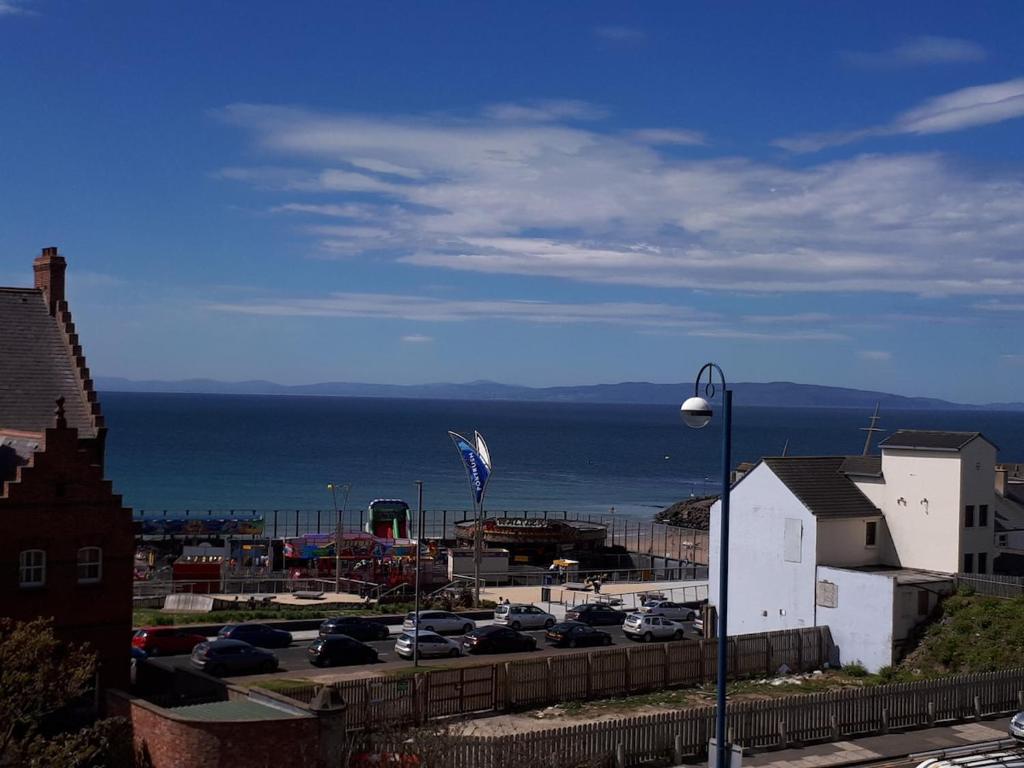 Peninsula Penthouse Apartment Portrush Town Centre, Portrush (updated ...