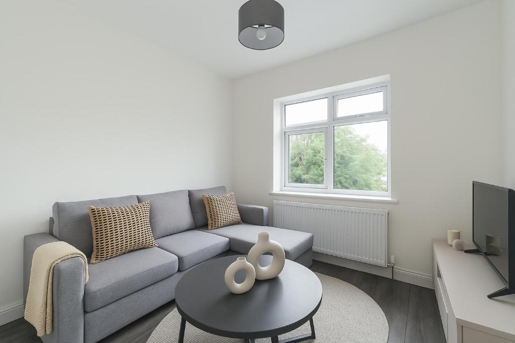 Amazing Flat Near Golders Green - Great Transport Links, London ...