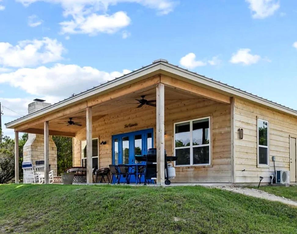 Amazing Cottage for a Family Getaway to Texas Hill Country near ...