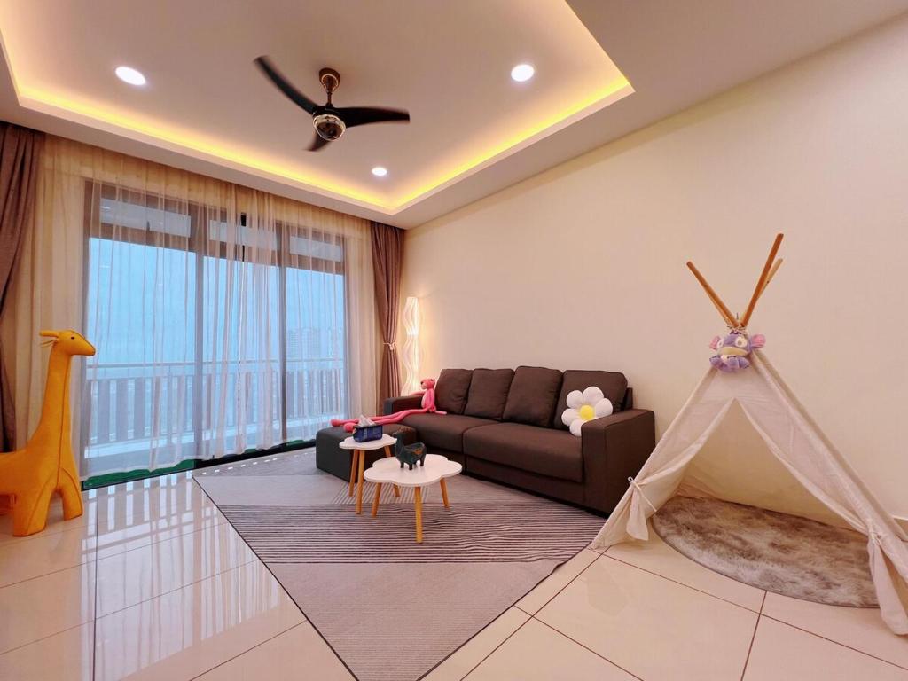 Muji Style Luxury Two Bedrooms Condo 1-7pax at D Secret Garden - Johor ...