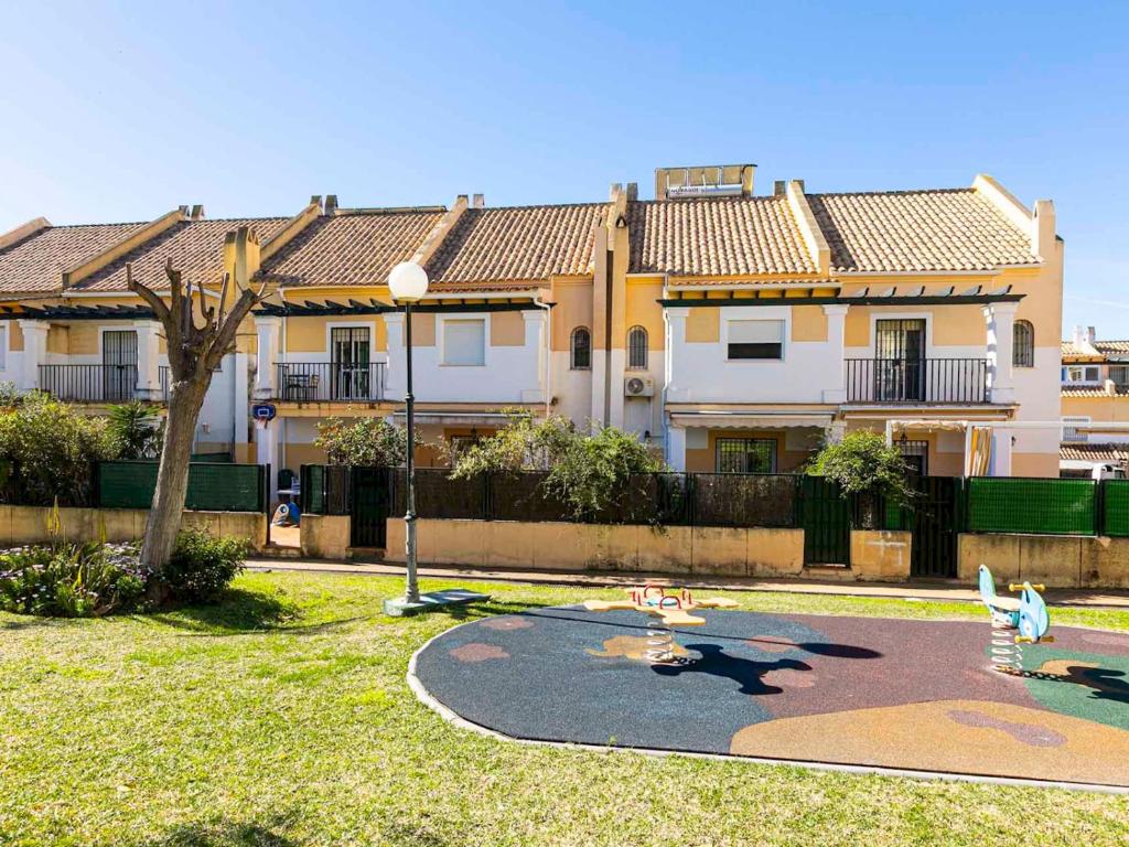 Modern Apartment in Marbella with Pool and Balcony Pass the Keys ...