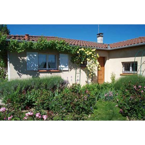 Au village, Merville (updated prices 2026)