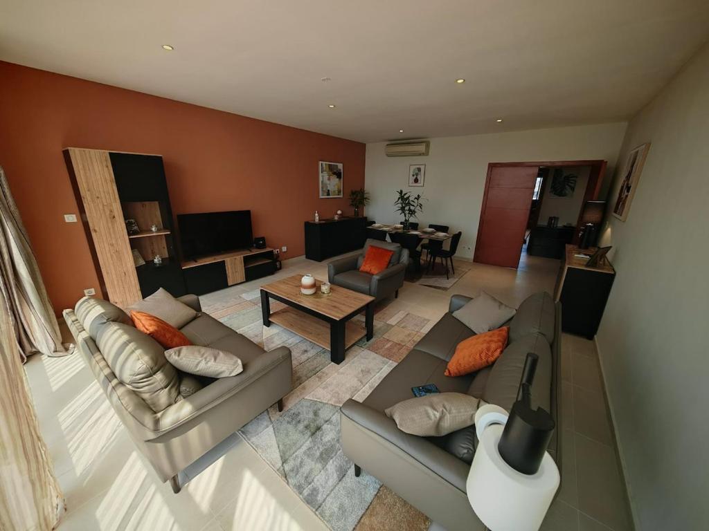 MP Immo 702 Sublime Comfort, Pointe-Noire (updated prices 2025)