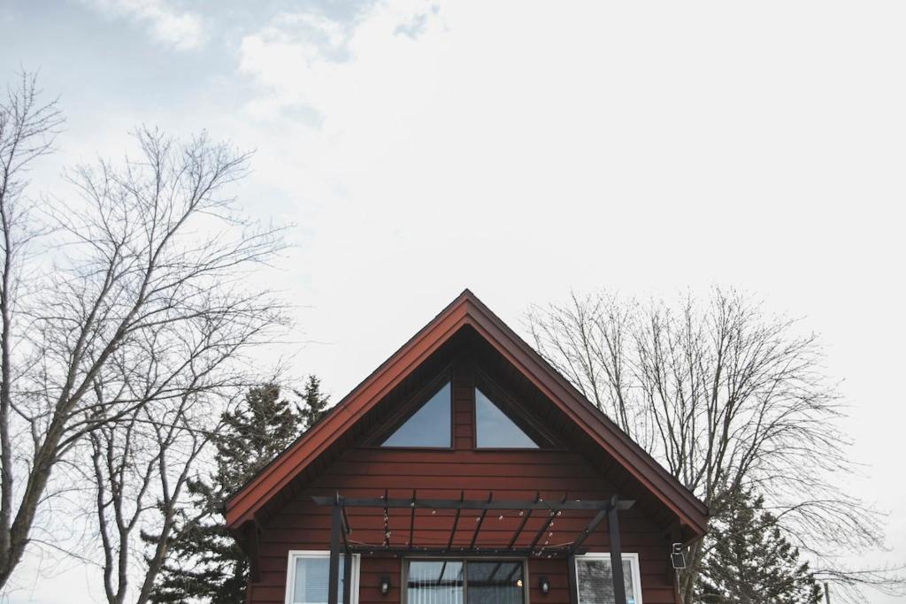 Sunset Views by Long Lake, Cascade (updated prices 2025)