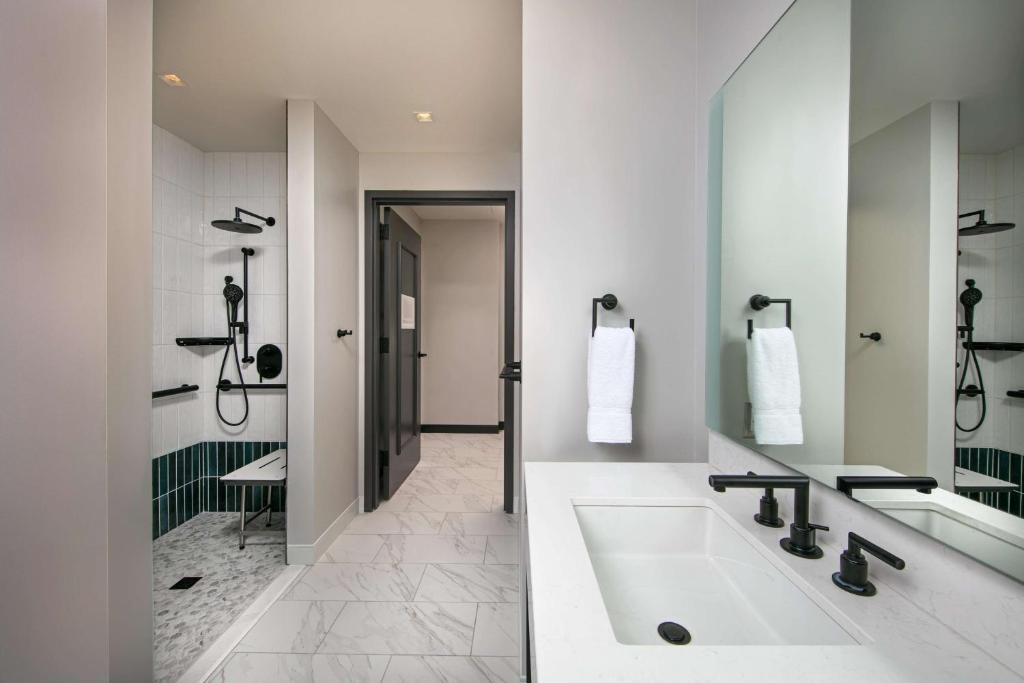 The Royal Sonesta Washington DC Capitol Hill, Washington, D.C. (updated ...