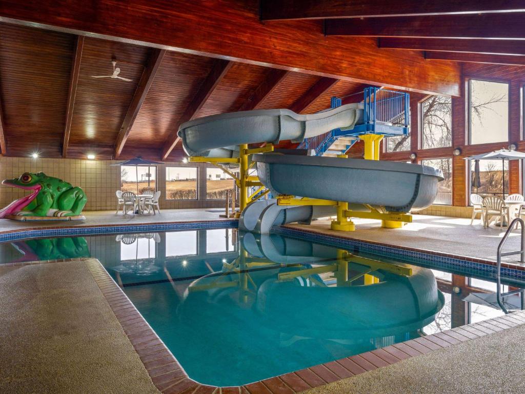 AmericInn by Wyndham Shakopee Near Canterbury Park, Shakopee (updated ...