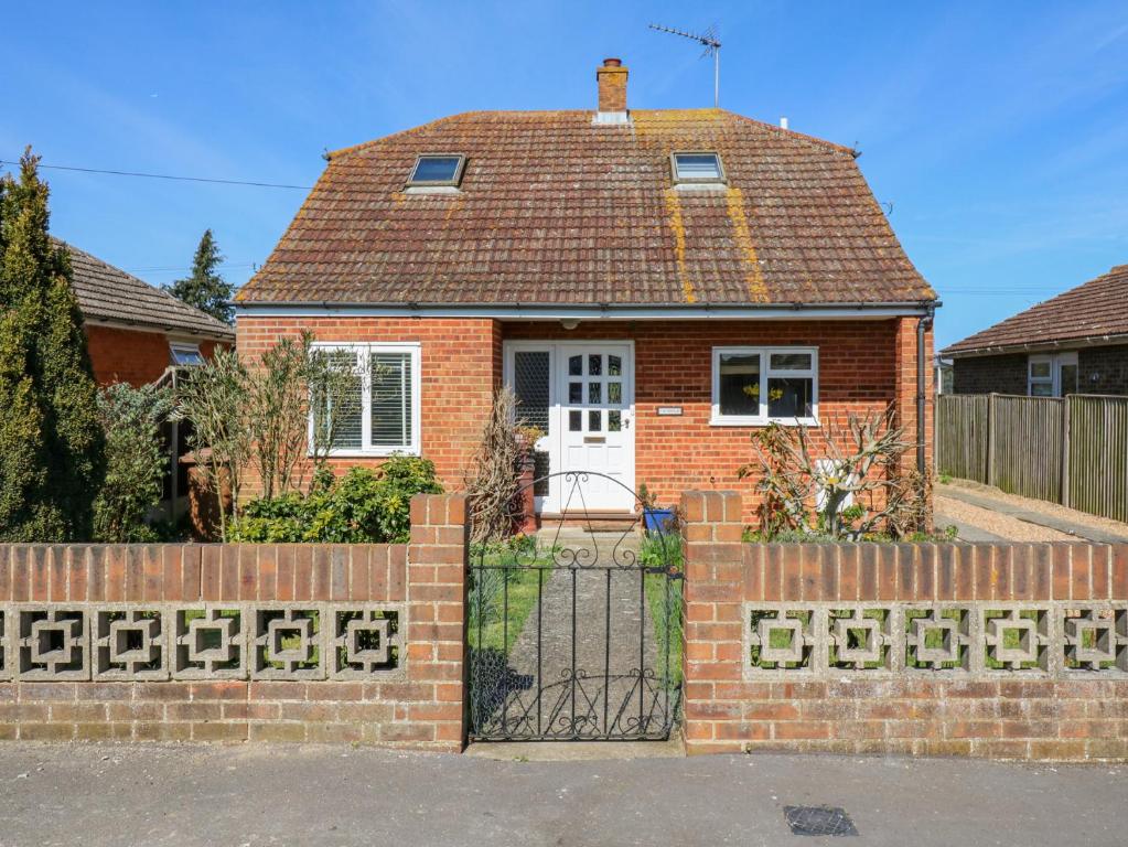 Twynholm, Sheerness (updated prices 2026)