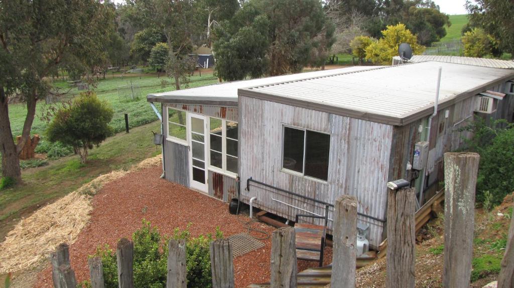 The Tin Shack, Mayanup (updated prices 2025)