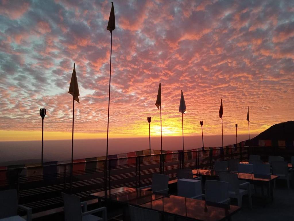 The Bhatta Fall Monal Resort, Mussoorie (updated prices 2025)