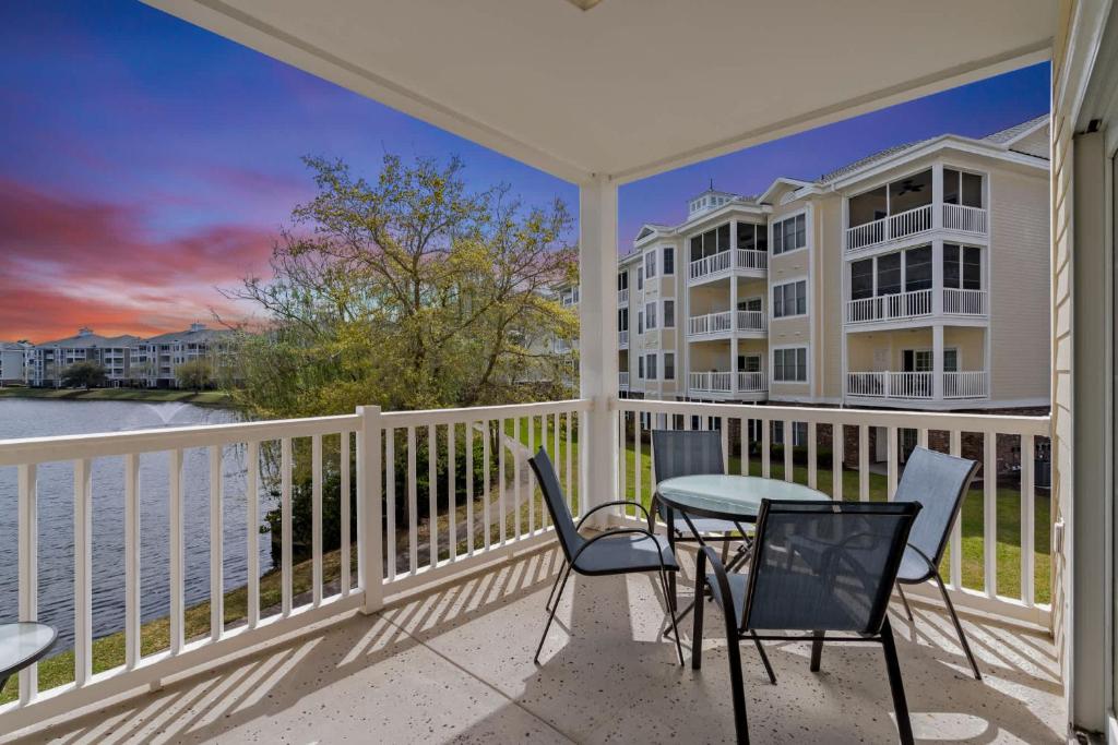 Magnolia Lake Waterfront Stay Unit 204, Myrtle Beach (updated prices 2026)