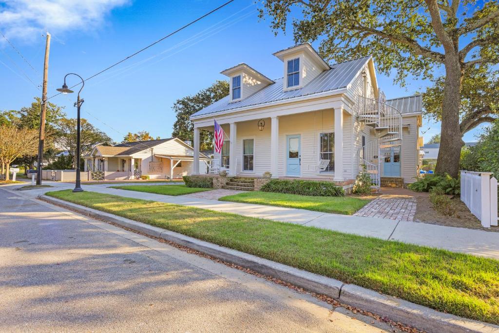 Drackett House by Whiskey Properties, Bay Saint Louis (updated prices 2025)