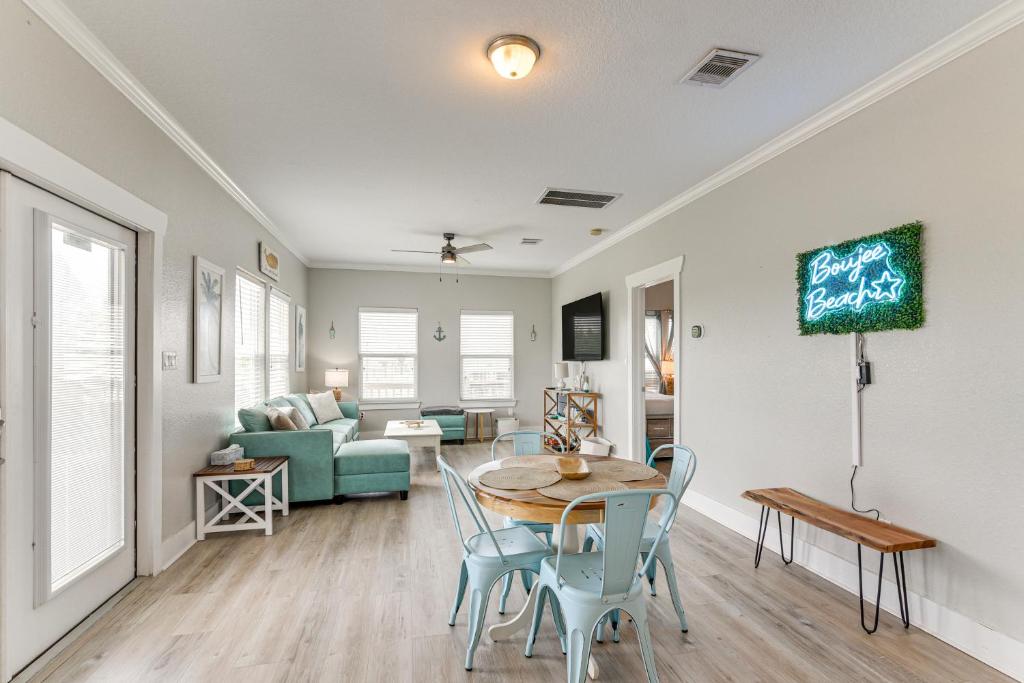 Walk to Crystal Beach Coastal Getaway with Deck, Crystal Beach (updated ...