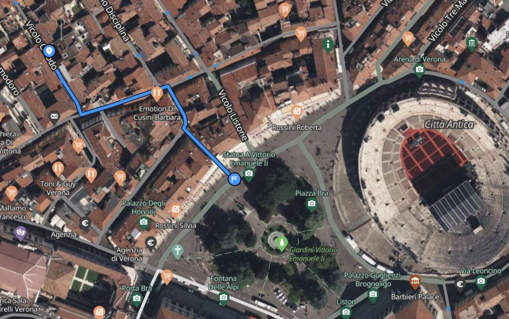 La terrazza del Longobardo a due passi dall'Arena, Verona ...