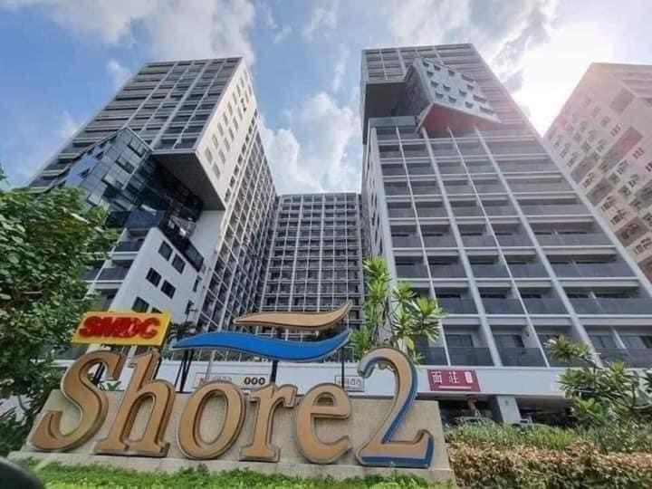 High Floor One BR Fully Furnished Shore 2 Tower 3 Near SMX MOA, Manila ...
