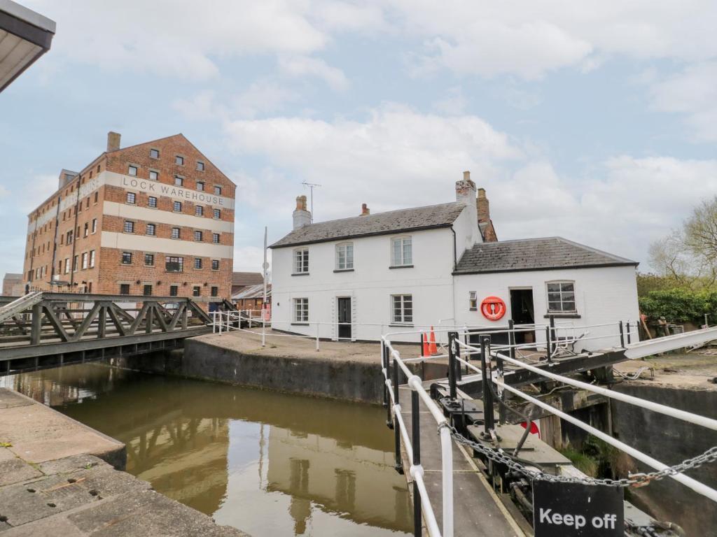 The Lock House, Gloucester (updated prices 2026)