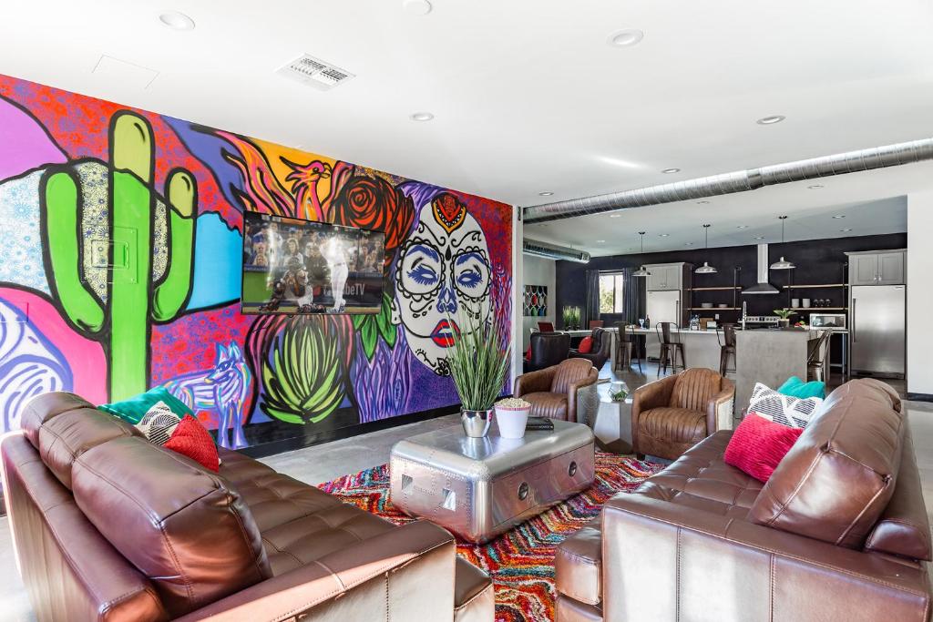 Radiance - Pool Table - Mins to Old Town, Scottsdale (precios ...