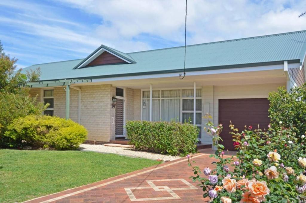 Acacia Grove by the BnB Collection, Emu Point (updated prices 2026)
