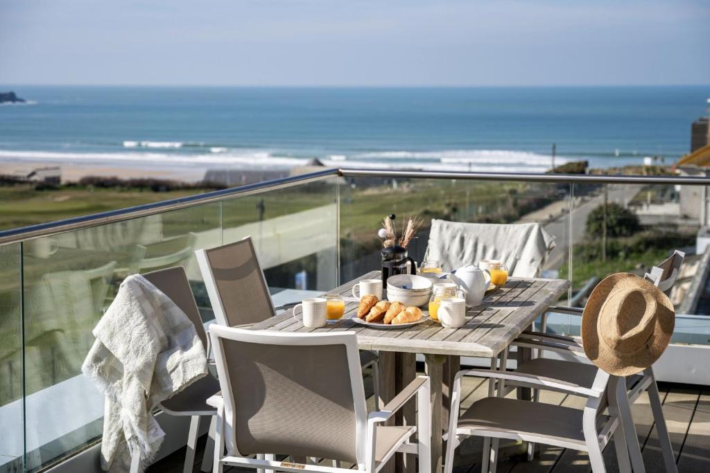 14 Azure in Fistral, Newquay, Newquay (updated prices 2026)