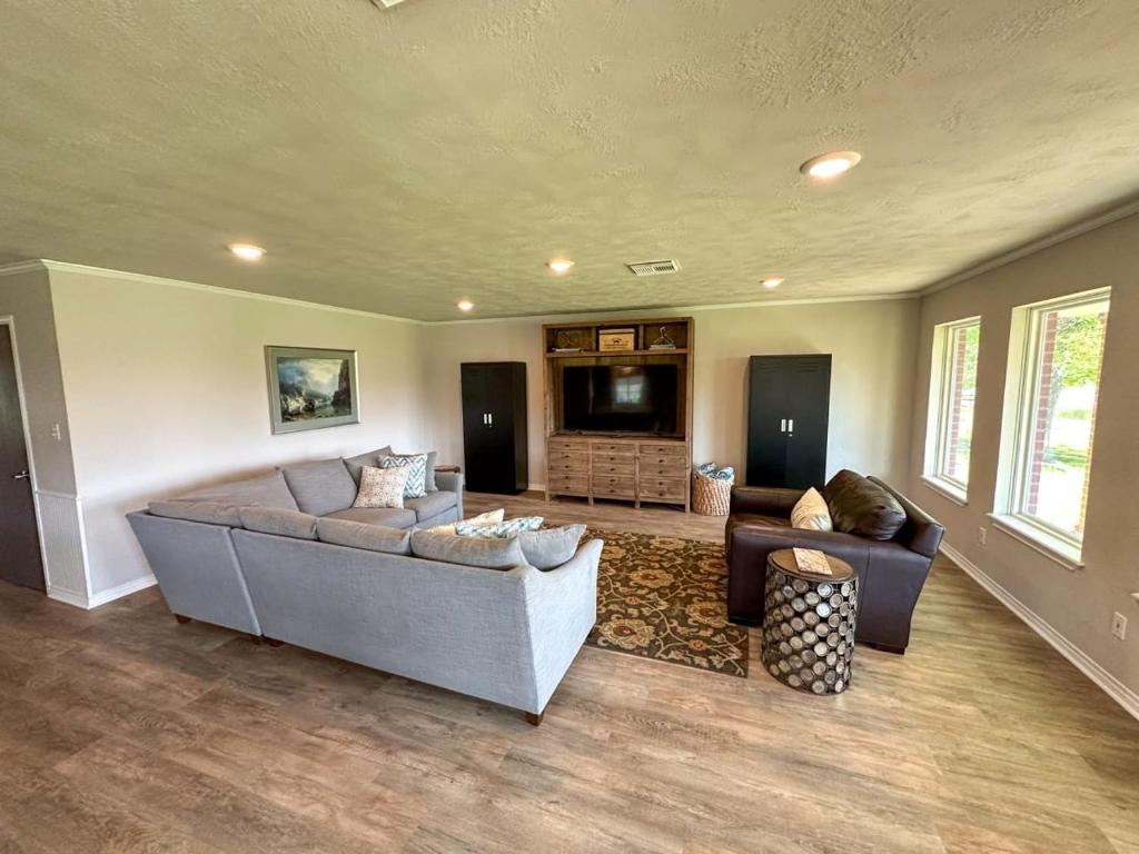 StaleyTrinity Riverside Private Dock and More（2025 年最新房價）