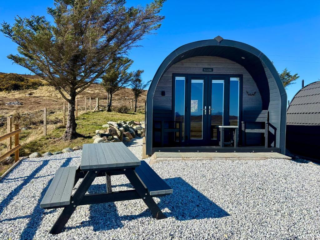 Stoer Pods - Suilven Pod, Lochinver (updated prices 2026)