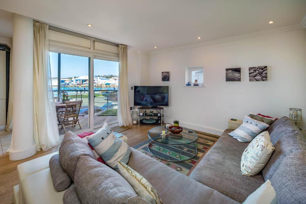 Marina View, Cowes (updated prices 2026)