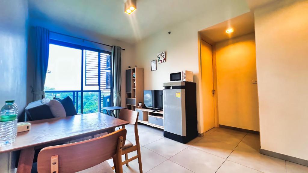 Walking Street Unixx condo Beautiful sea view, Pattaya South (updated ...