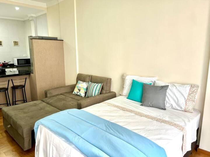 Ap completo, SmartTV, WiFi 250Mb, Prox Metrô, São Paulo (preços ...