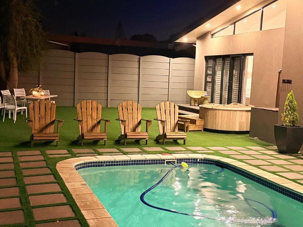 Comfort Cove, Cape Town (updated prices 2026)