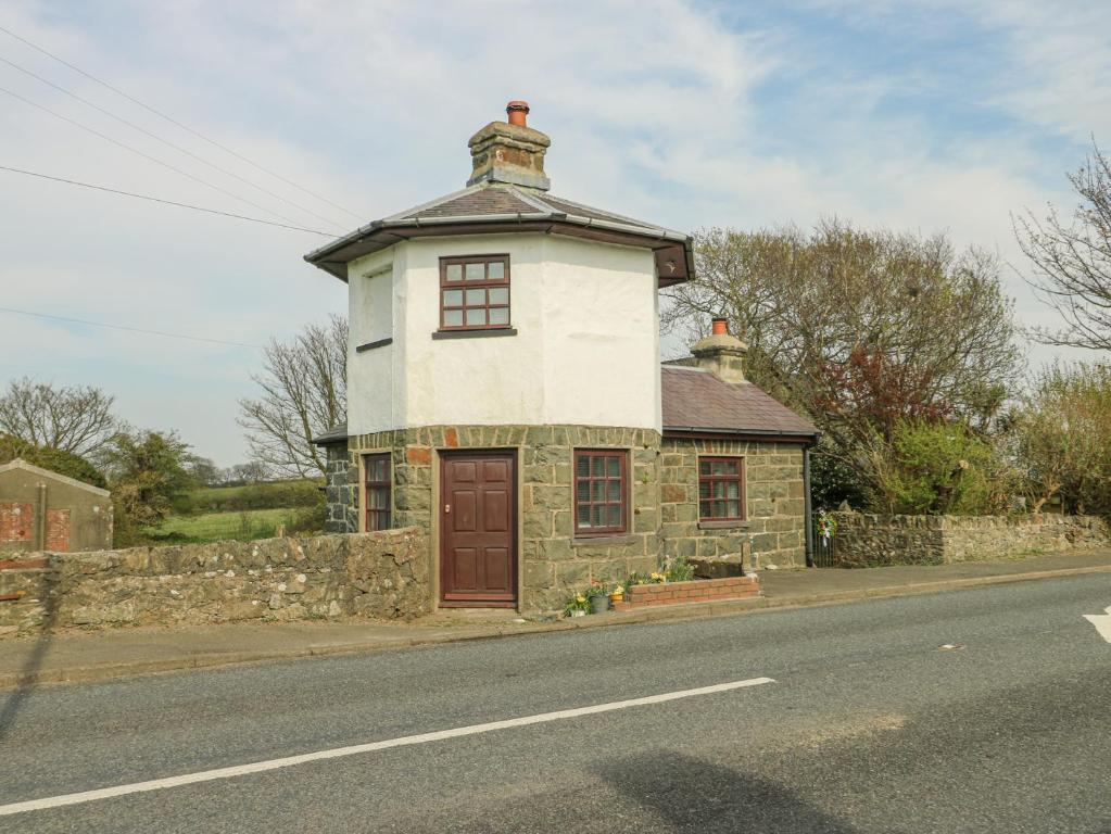 Old Tollgate, Holyhead (updated prices 2026)