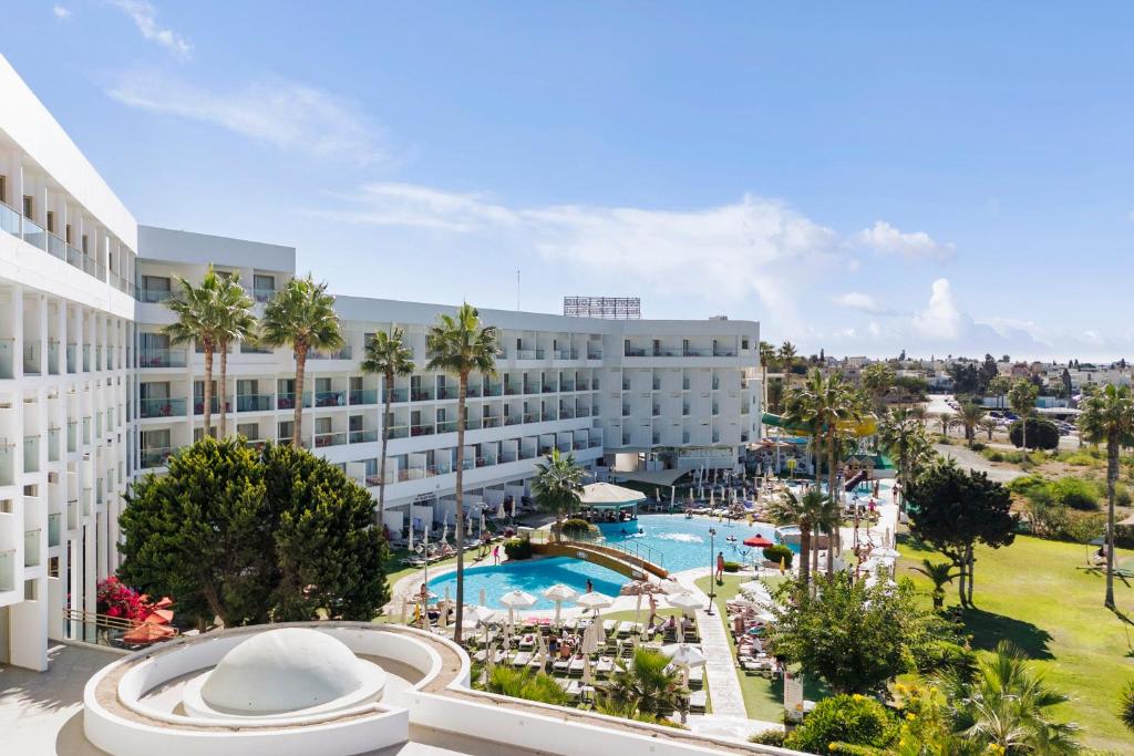 Leonardo Laura Beach & Splash Resort, Paphos (updated prices 2025)