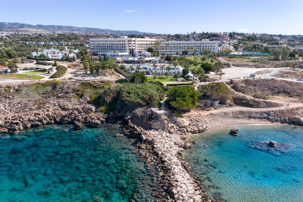 Leonardo Laura Beach & Splash Resort, Paphos (updated prices 2025)